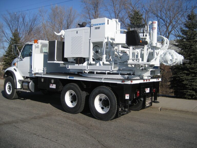 HHF Hydraulic Pressure Digger - Highway Manufacturing